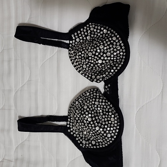 Victoria's Secret | Intimates & Sleepwear | Vintage Vs Embellished Bra ...